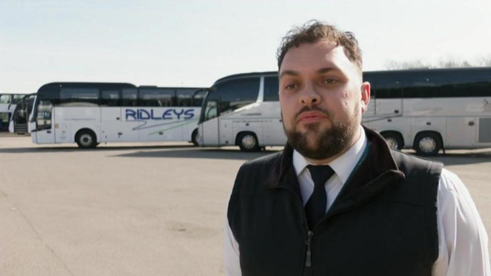 Relief as A46 Kenilworth closure set to reopen on target - BBC News