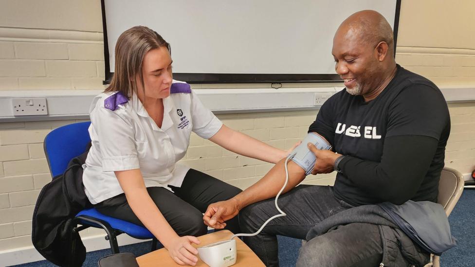 Stockton-on-Tees health programme addresses barriers to services - BBC News