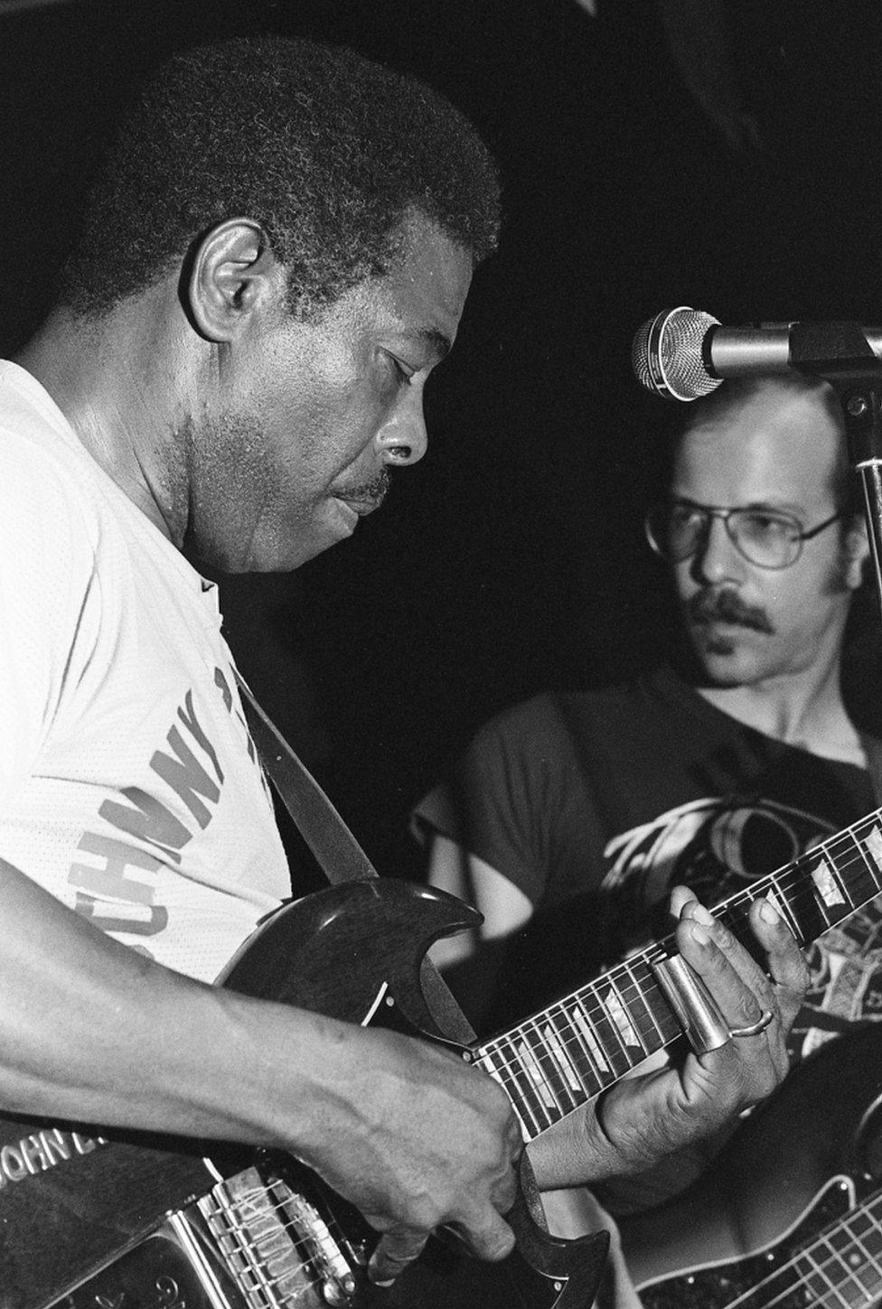 Remembering the Chicago blues - BBC News