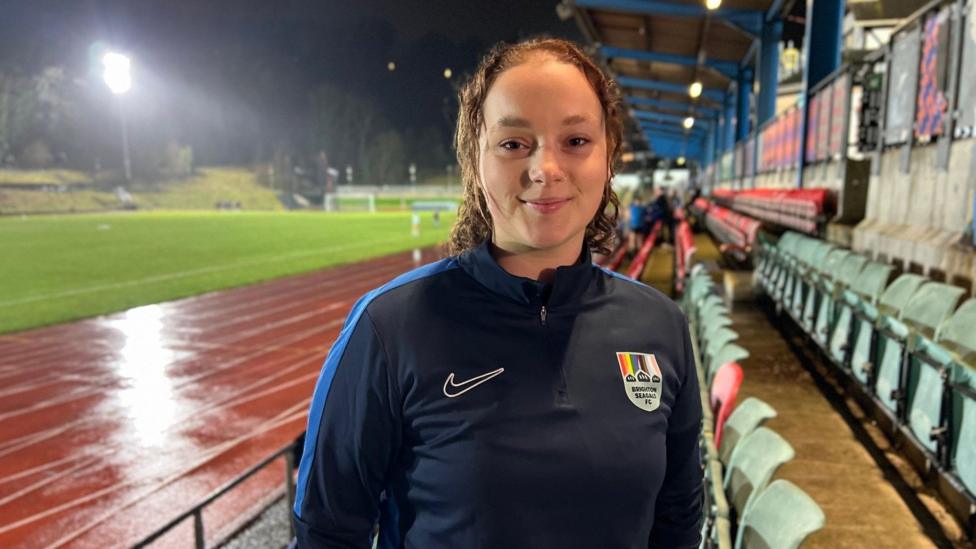 LGBTQ football club in Brighton rebrands to be more inclusive - BBC News