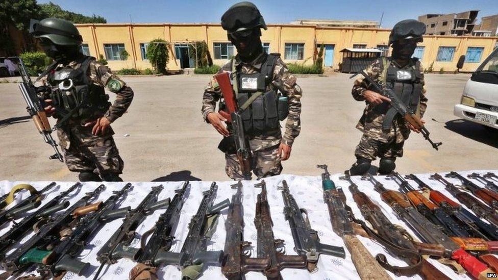 Taliban ambush in Herat province 'kills 11 soldiers' - BBC News