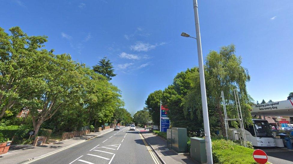 Branksome fatal 'hit-and-run' vehicles identified - BBC News