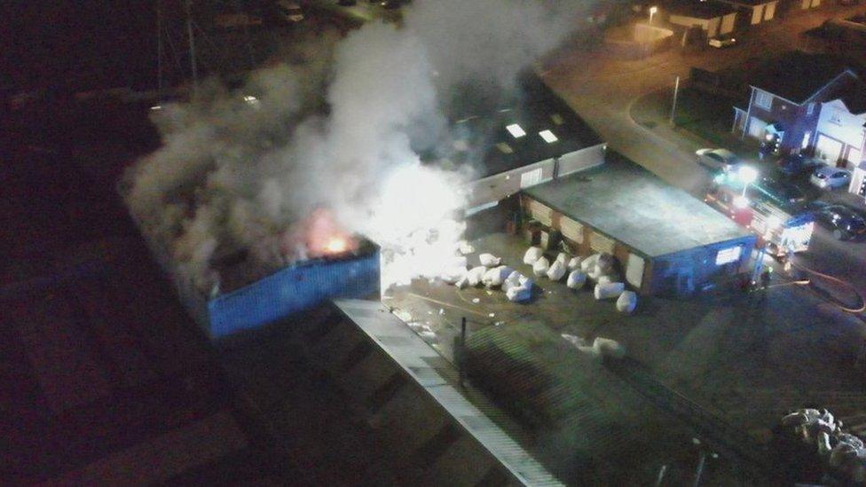 West Bromwich: Serious fire at wood kindling factory probed - BBC News