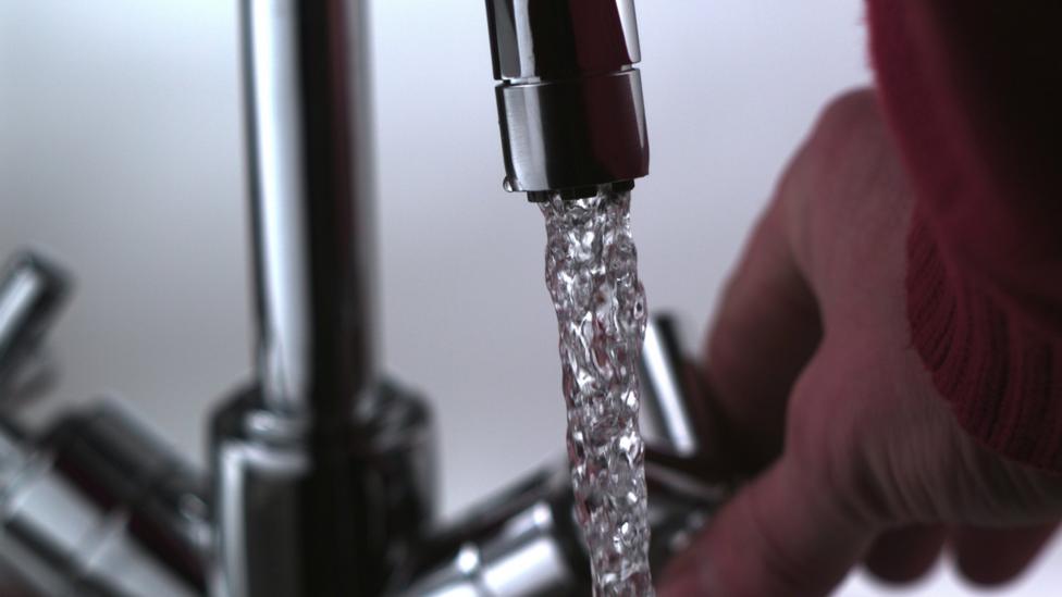 Guernsey Water repays £1.2m to States despite deficits - BBC News