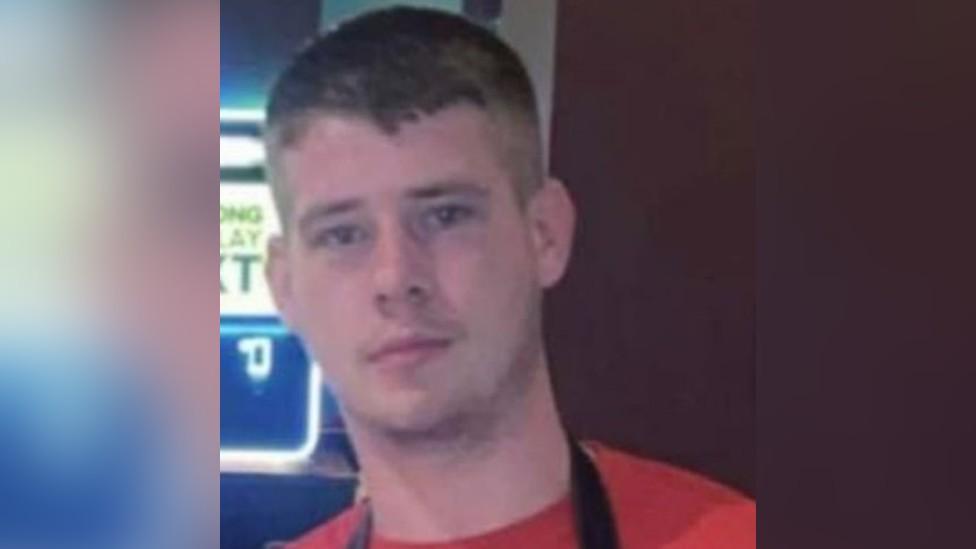 Grangetown e-scooter: Murder arrests over Lewis Ward death - BBC News