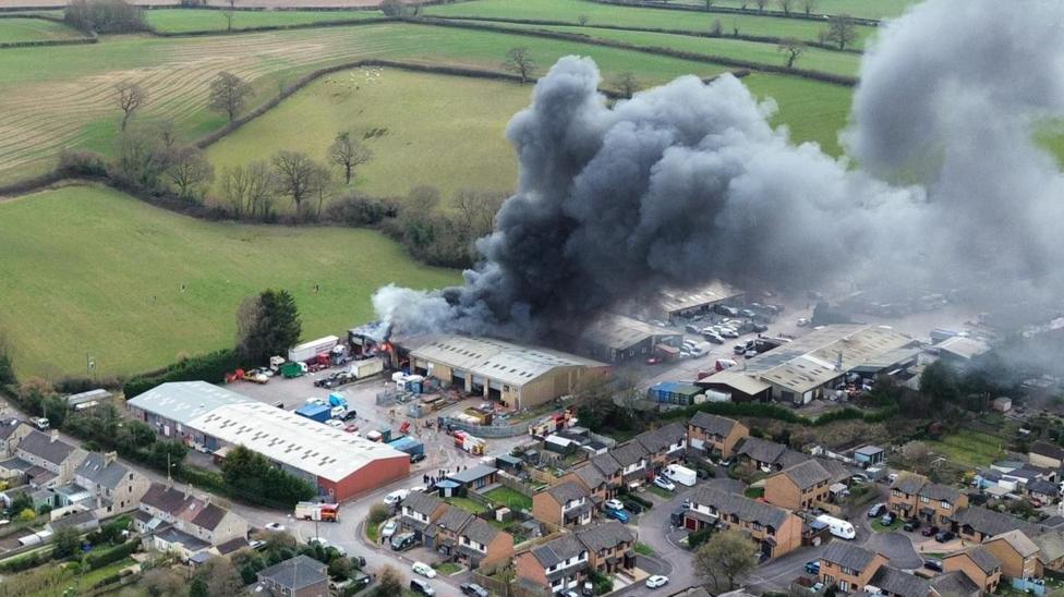 Large fire extinguished at Radstock industrial estate - BBC News
