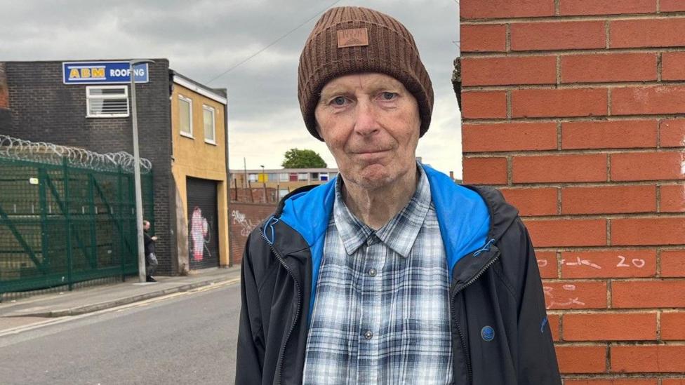 Voters in Grimsby have their say ahead of 2024 General Election - BBC News