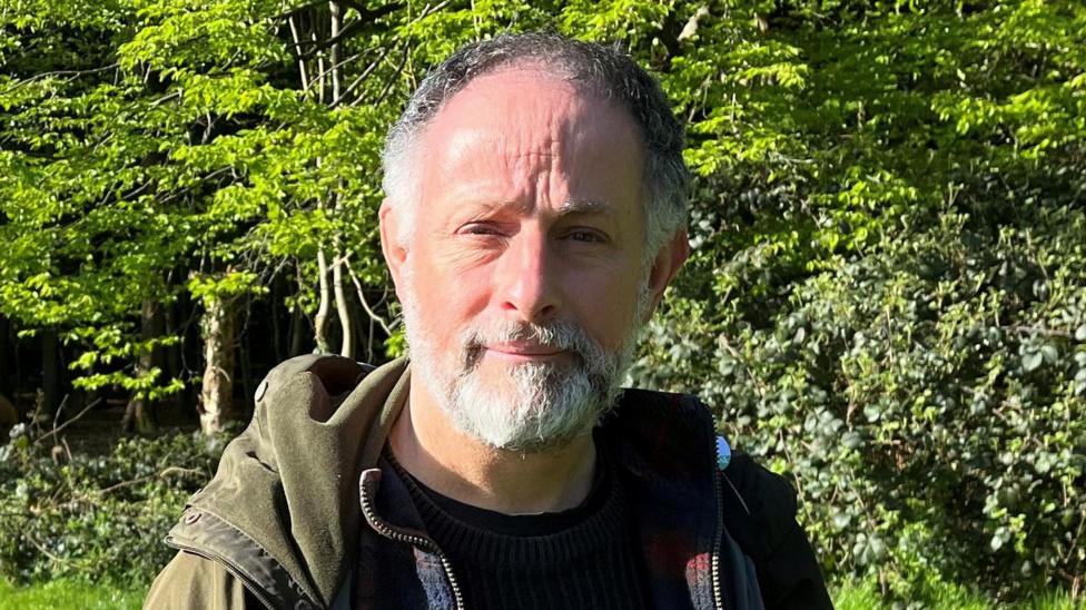 Enfield oak tree felled by Toby Carvery 'had hundreds of years to live ...