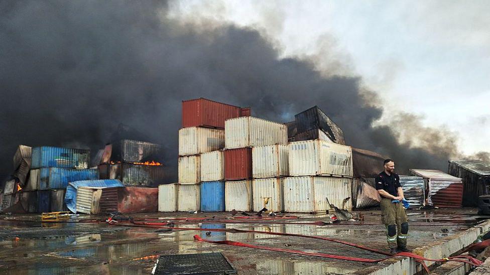 Iran port explosion: Mourning turns to anger after blast kills 40 - BBC ...