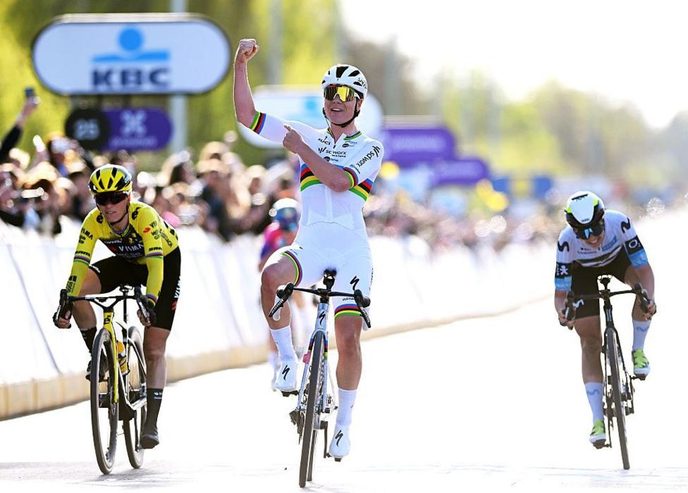 Tour of Flanders 2025: Tadej Pogacar wins second title in Belgium - BBC Sport