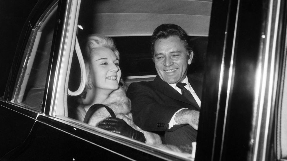 Hanes Sibyl Burton, gwraig gyntaf Richard Burton - BBC Cymru Fyw