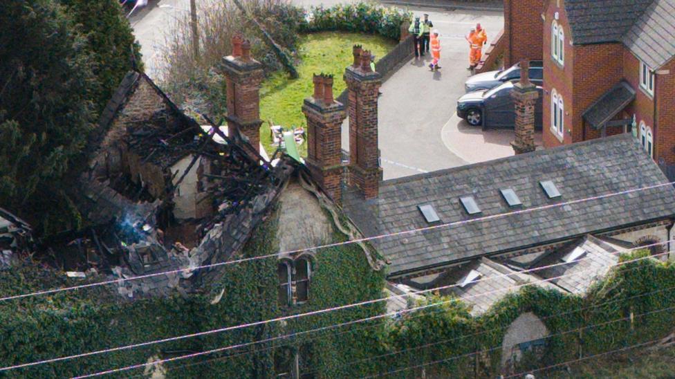 Man, woman and girl, 4, who died in Rushton fire are named - BBC News