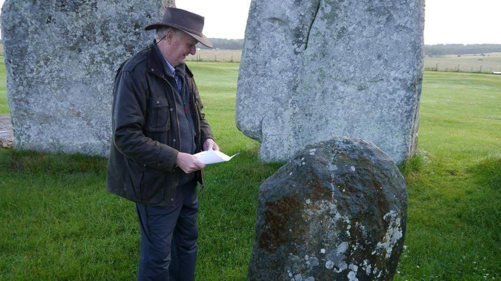 Stonehenge may have 'unified' ancient Britain - BBC News