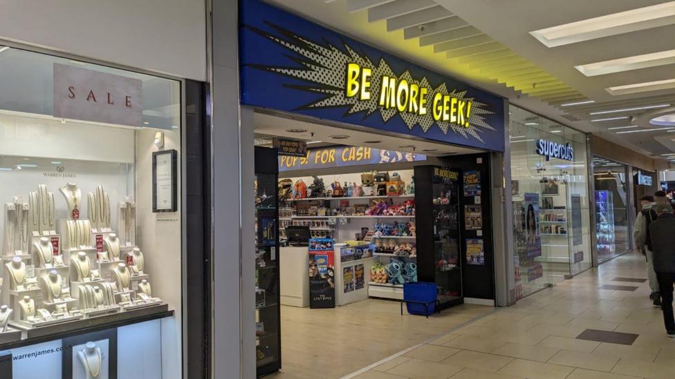Be More Geek enters liquidation and closes some stores - BBC News