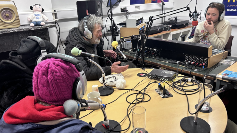 Helping Somerset's homeless people 'find a voice' on radio - BBC News