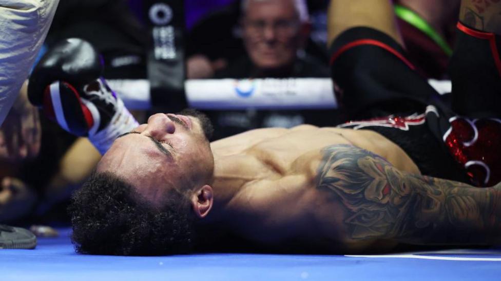 Ben Whittaker v Liam Cameron fight ends in draw after boxers fall over ...