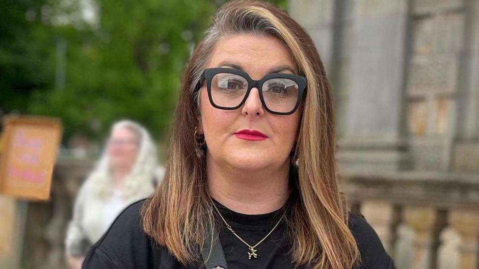 Parents begin legal action over Glasgow City Council teacher cuts - BBC ...