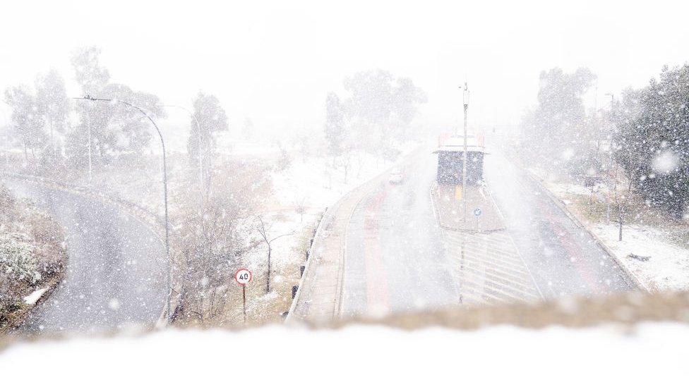 Johannesburg: Snow falls on city for the first time in more than 10 ...