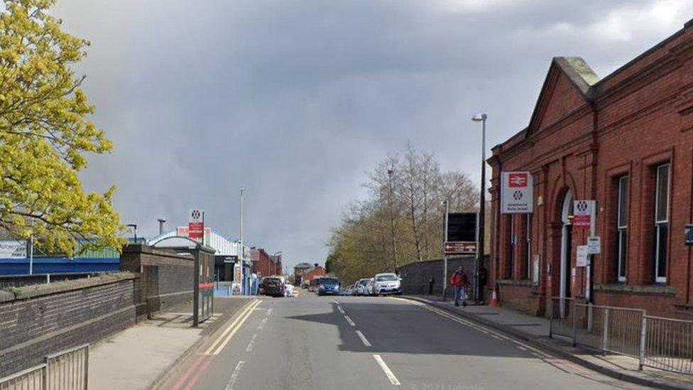 Smethwick attack: Man, 19, in critical condition after assault - BBC News