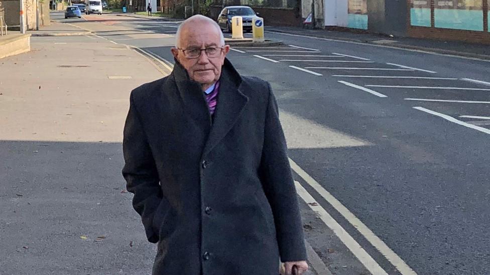 Ex-Yateley charity head Patrick McLarry jailed for fraud - BBC News