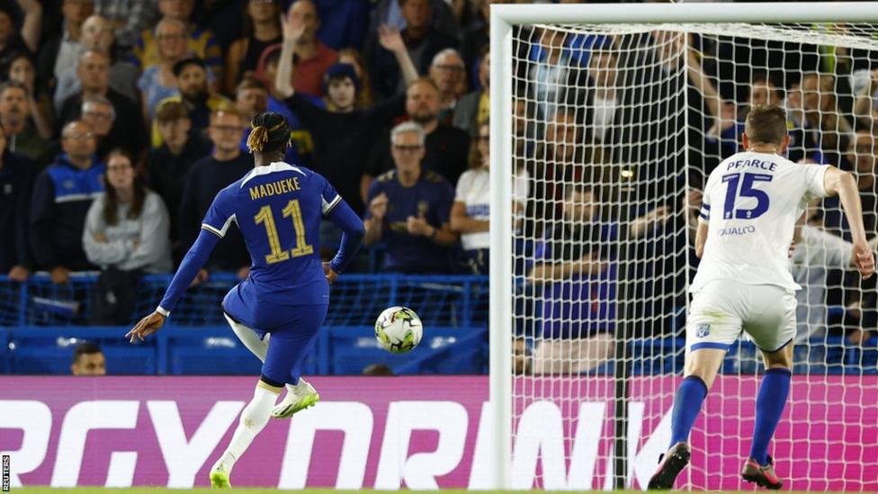 Chelsea 2-1 AFC Wimbledon: Hosts progress in Carabao Cup - BBC Sport