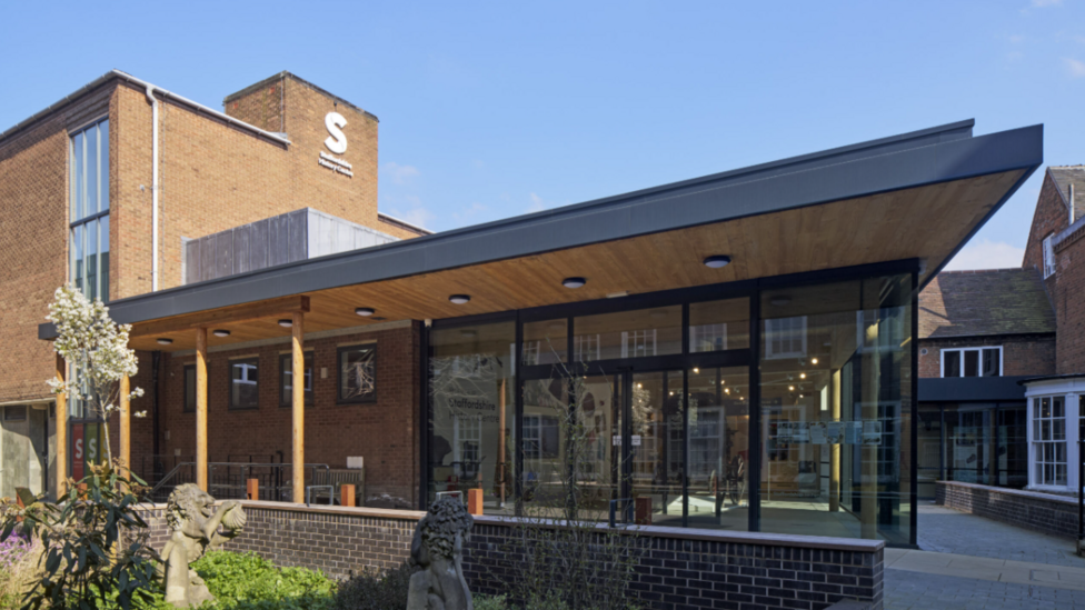 Nine West Midlands schemes to contest Riba architecture awards - BBC News
