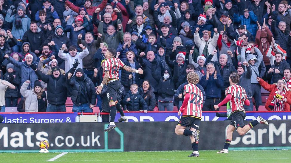 Sheffield United 2-0 Plymouth Argyle: Blades go three points clear at ...