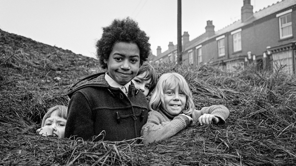 Black Country photographer celebrated at exhibition - BBC News