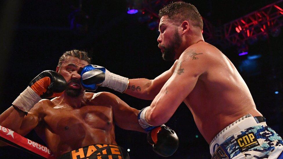 Sporting injuries: The athletes who carried on injured - BBC News