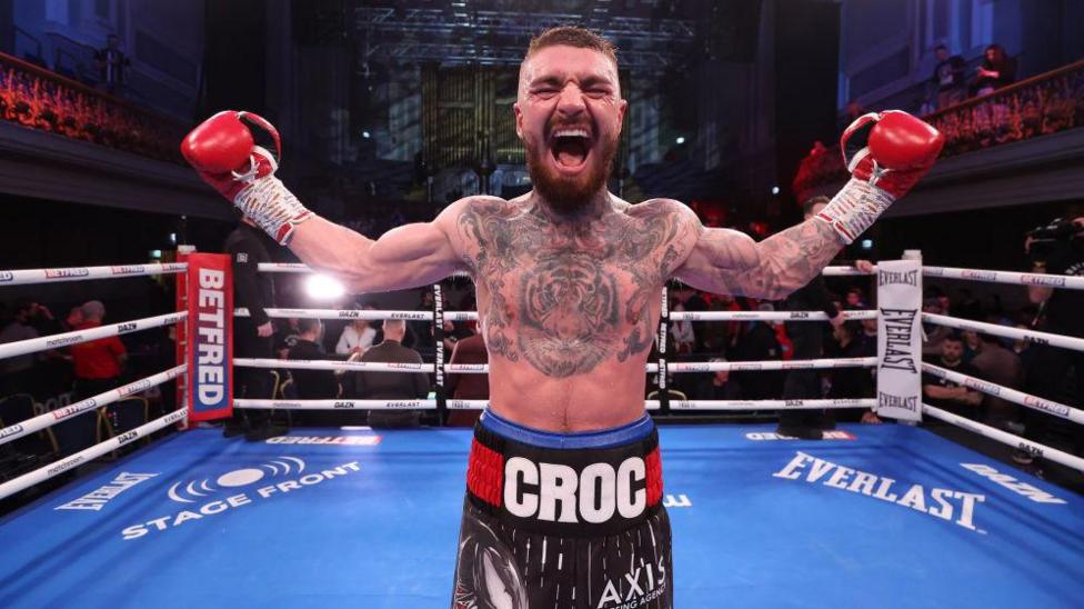 Lewis Crocker v Paddy Donovan: Belfast bout set for 1 March - BBC Sport