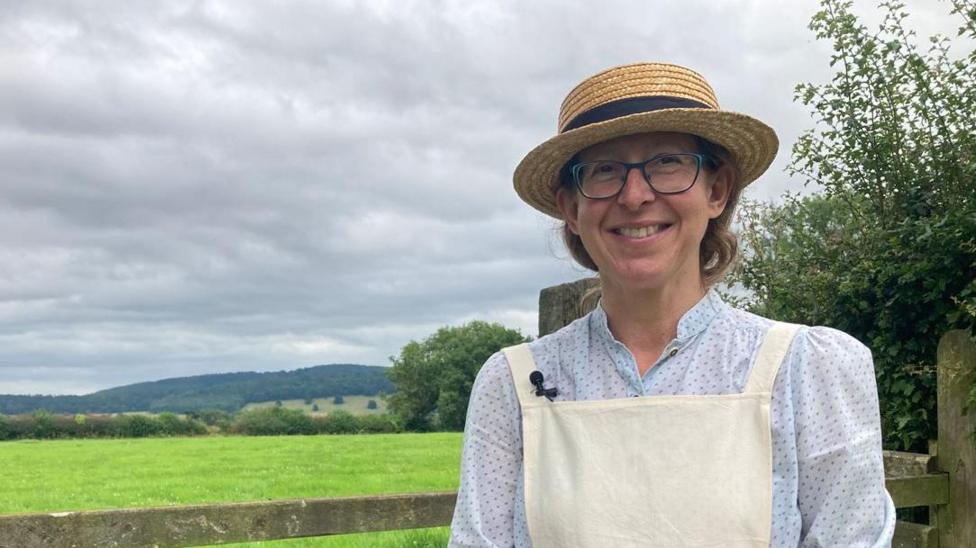 Acton Scott volunteers' joy at welcoming back farm visitors - BBC News