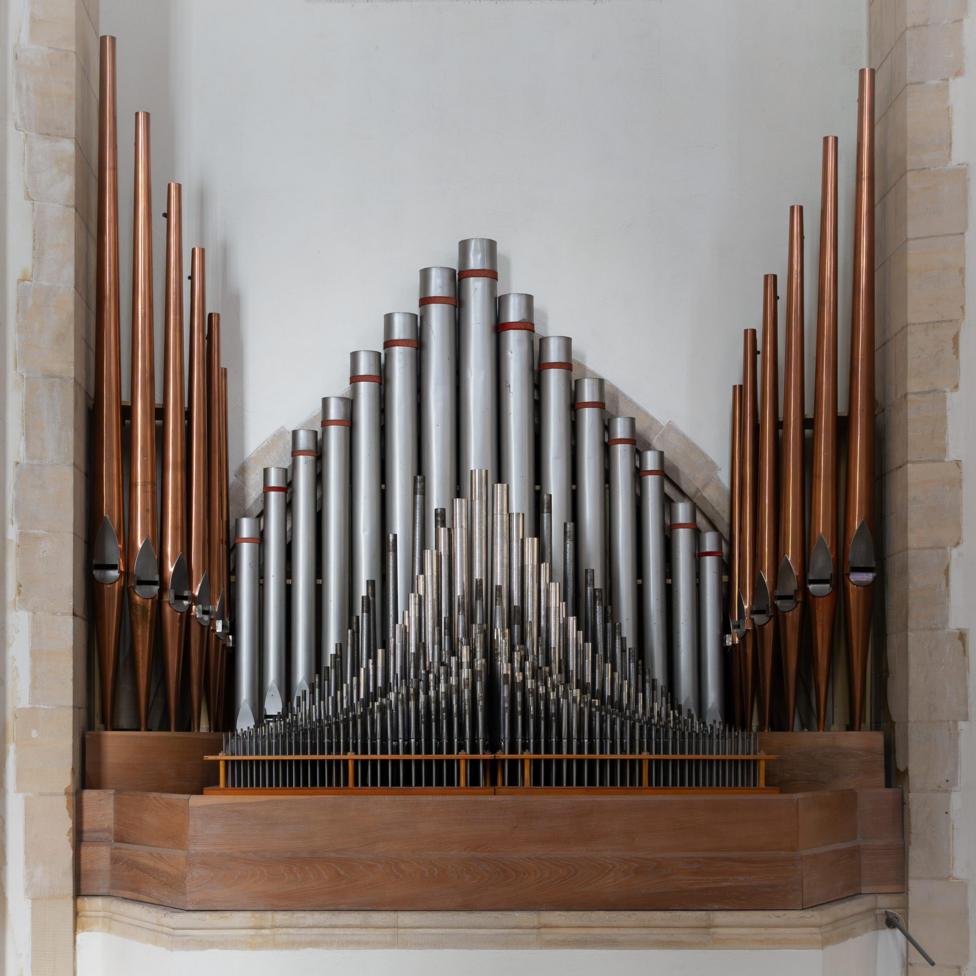 Inside the intricate art of tuning a cathedral organ - BBC News