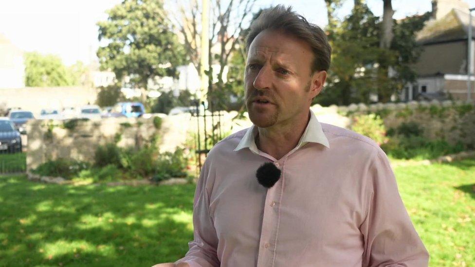 Penzance cost of living fair offers help and advice to residents - BBC News