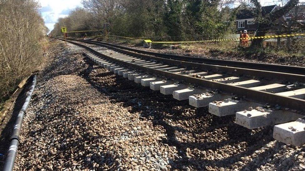 Farnham and Alton railway line to reopen after landslip - BBC News