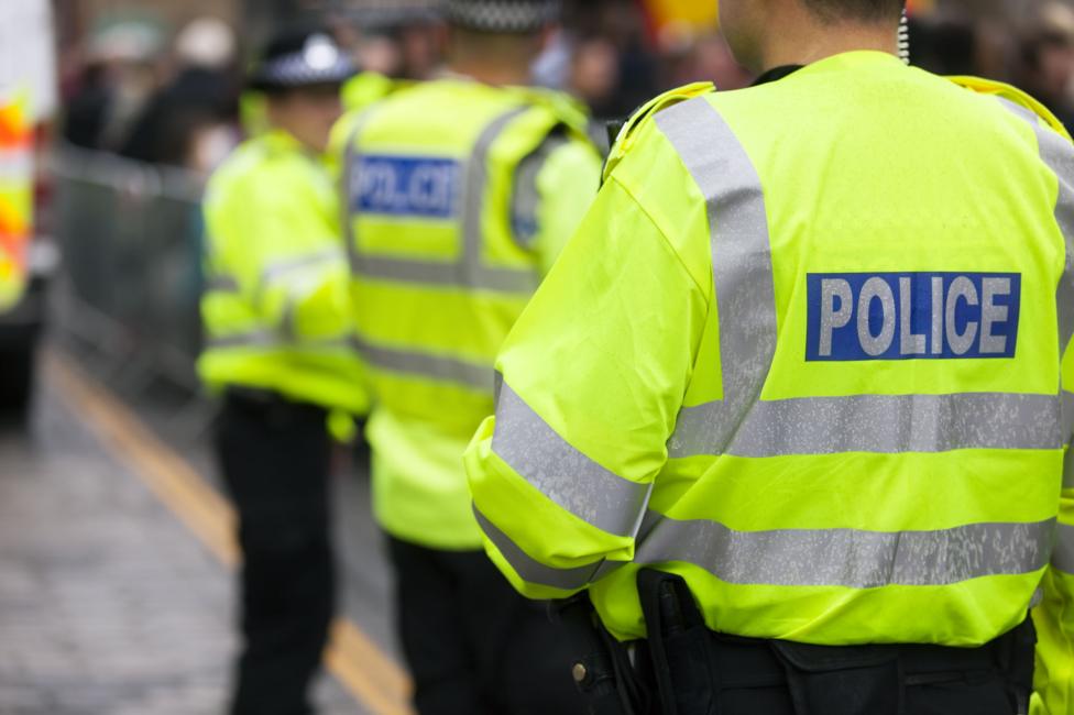 Nine arrests as police target £20,000 a day county lines routes - BBC News