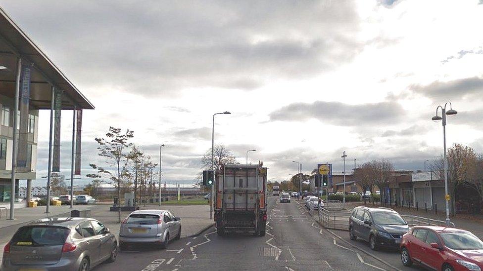 Pensioner seriously hurt in Edinburgh road crash - BBC News