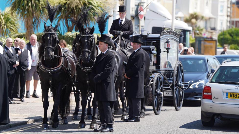 Miss Jason: Funeral for drag queen who died following illness - BBC News
