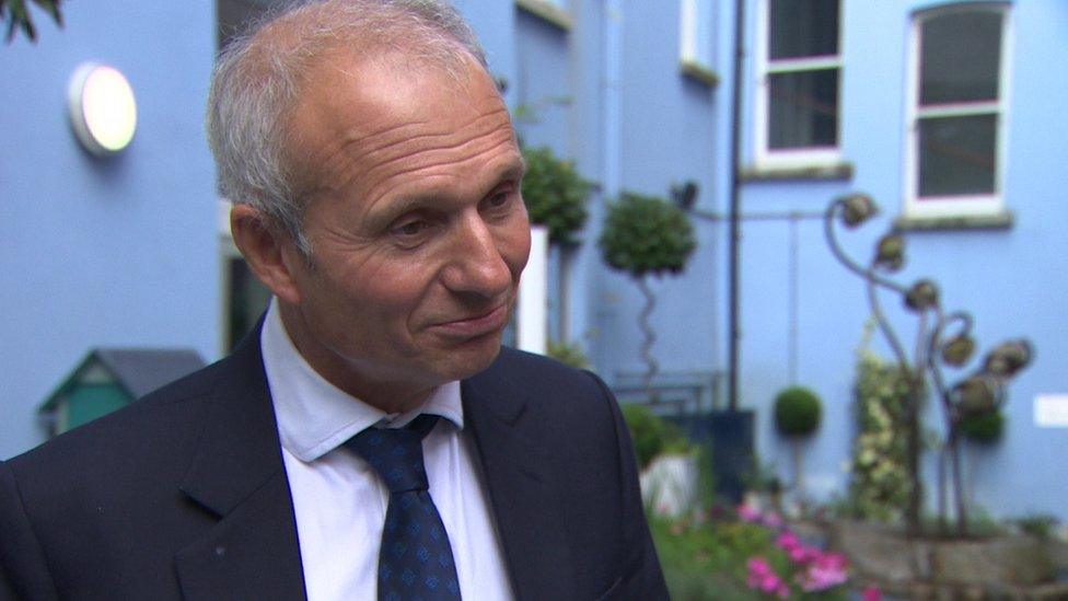 Brexit: Lidington defends 'speak to Dublin' view - BBC News