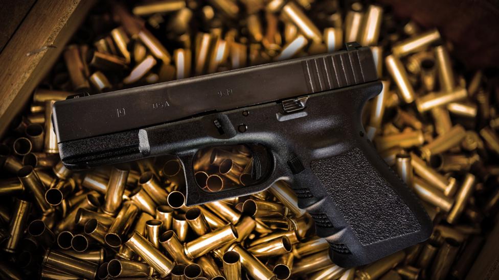 Supreme Court ruling expands US gun rights - BBC News