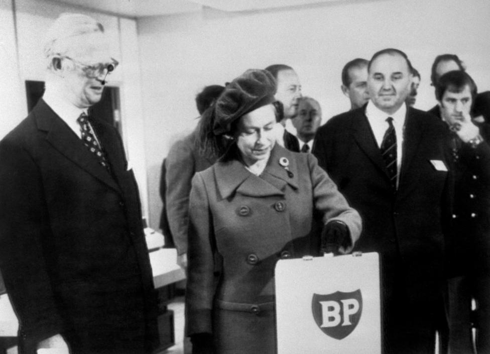 Forties oil field in the North Sea reaches 50th anniversary - BBC News