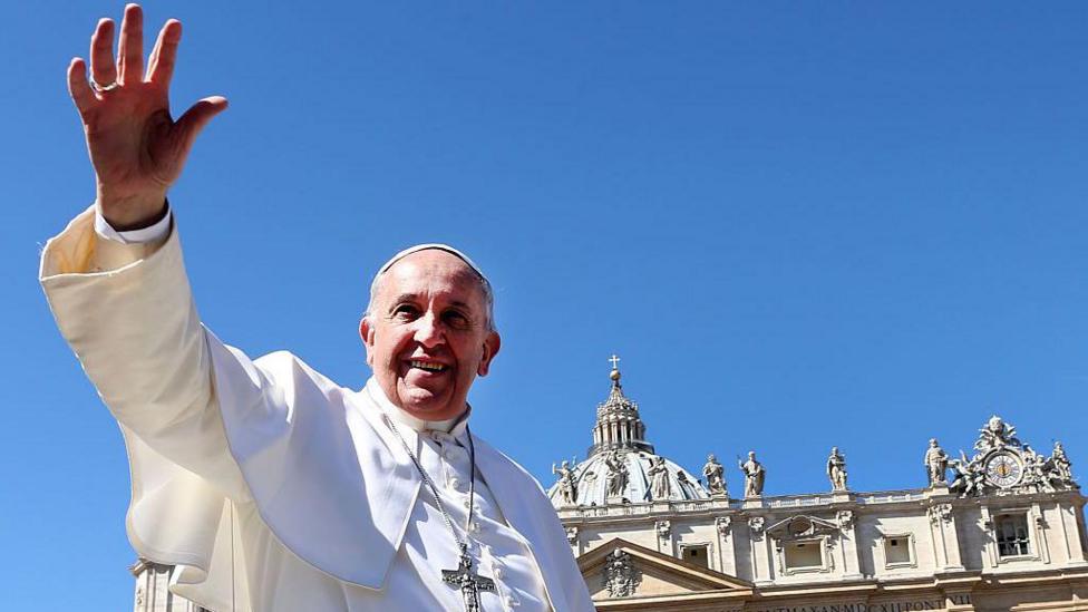 Papal Conclave: Voting due to start to elect a new pope - BBC News