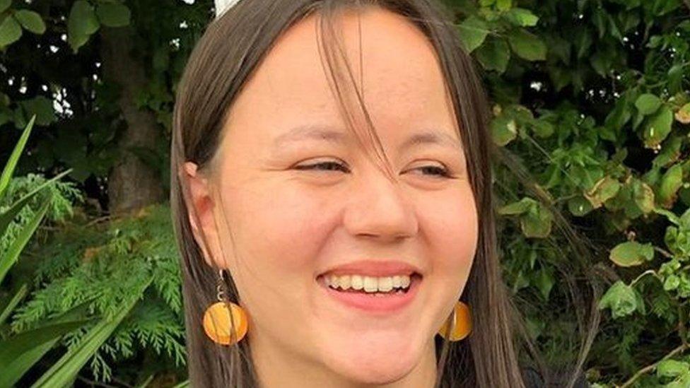 Disappointment as Kenilworth duck race cancelled - BBC News