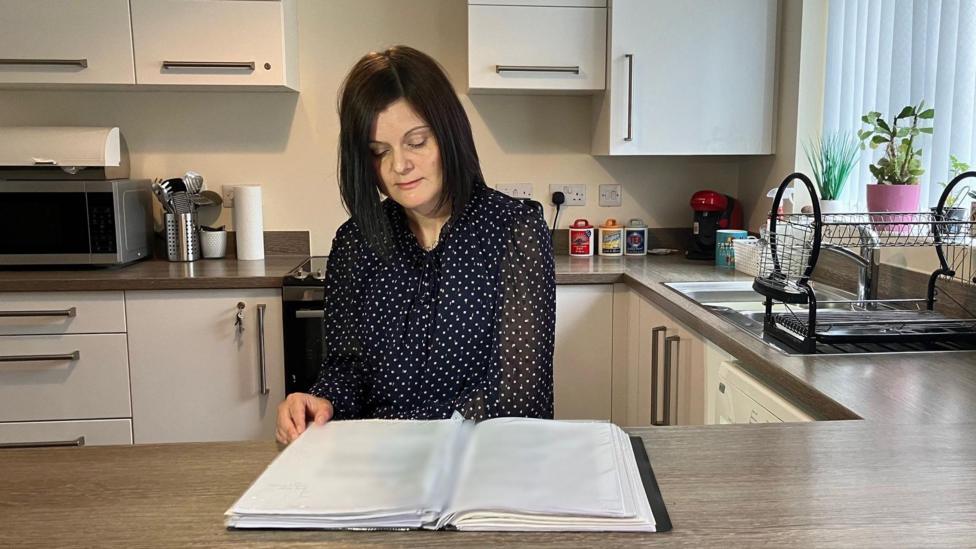 Bradford mum's 'fight' for mental health support for son - BBC News