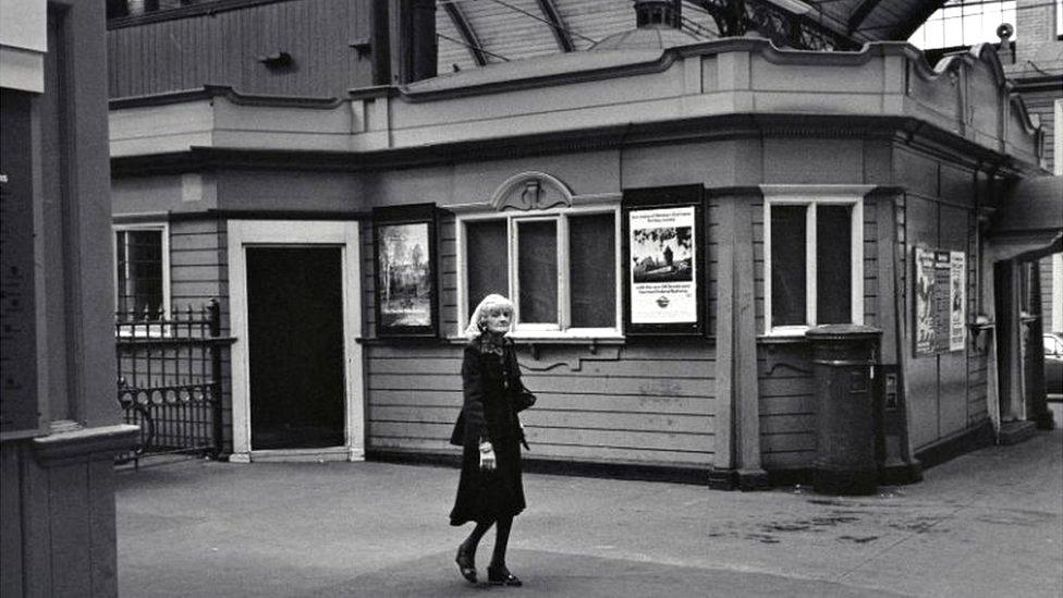 1970s Hull caught on camera by Chilean Luis Bustamante - BBC News
