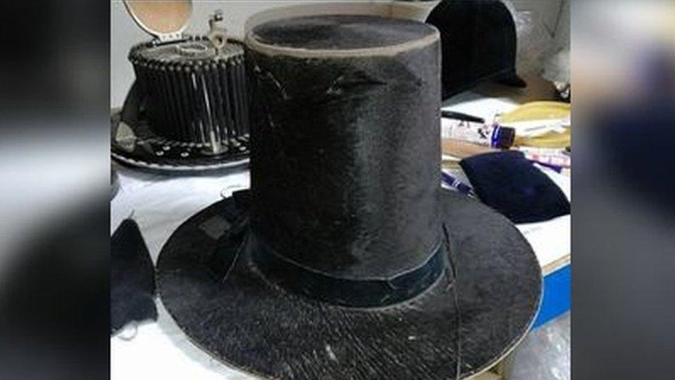 Jemima Nicholas: Traditional Welsh hat sells for £5,000 - BBC News