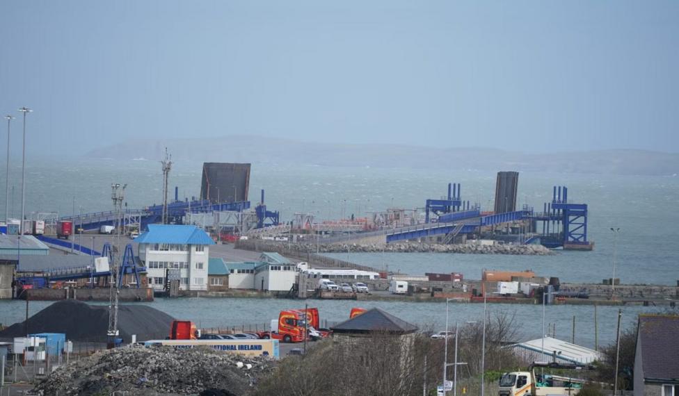 Holyhead: Partial reopening of storm-hit port on 16 January - BBC News