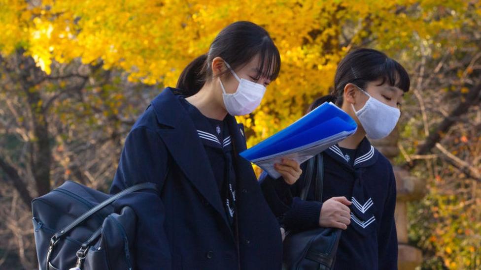 School uniform: Does wearing a uniform improve your ability to learn ...