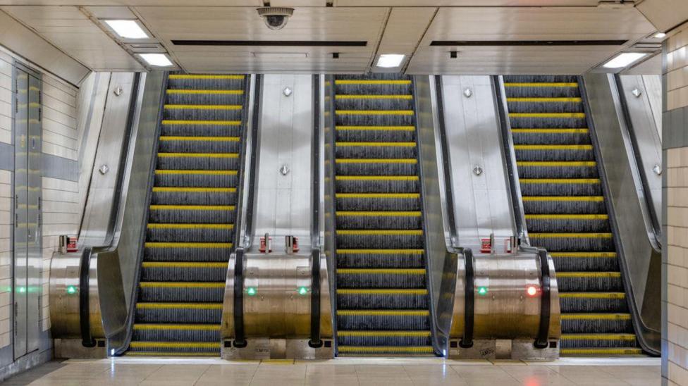 Liverpool rail station escalators to get £12.5m upgrade - BBC News