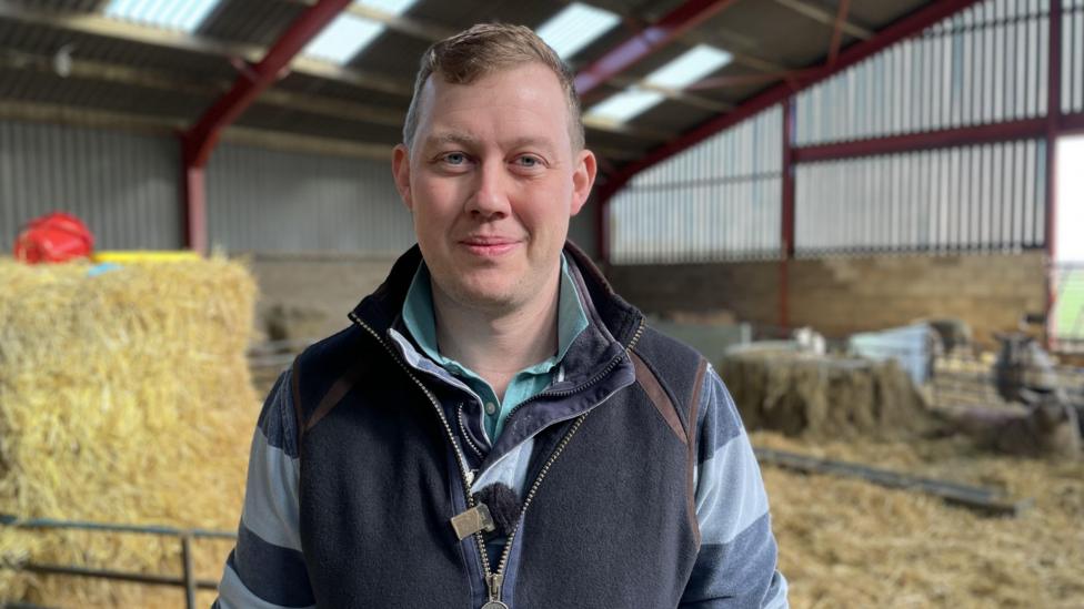 Short Ferry: Lincolnshire farmer wants flood compensation - BBC News