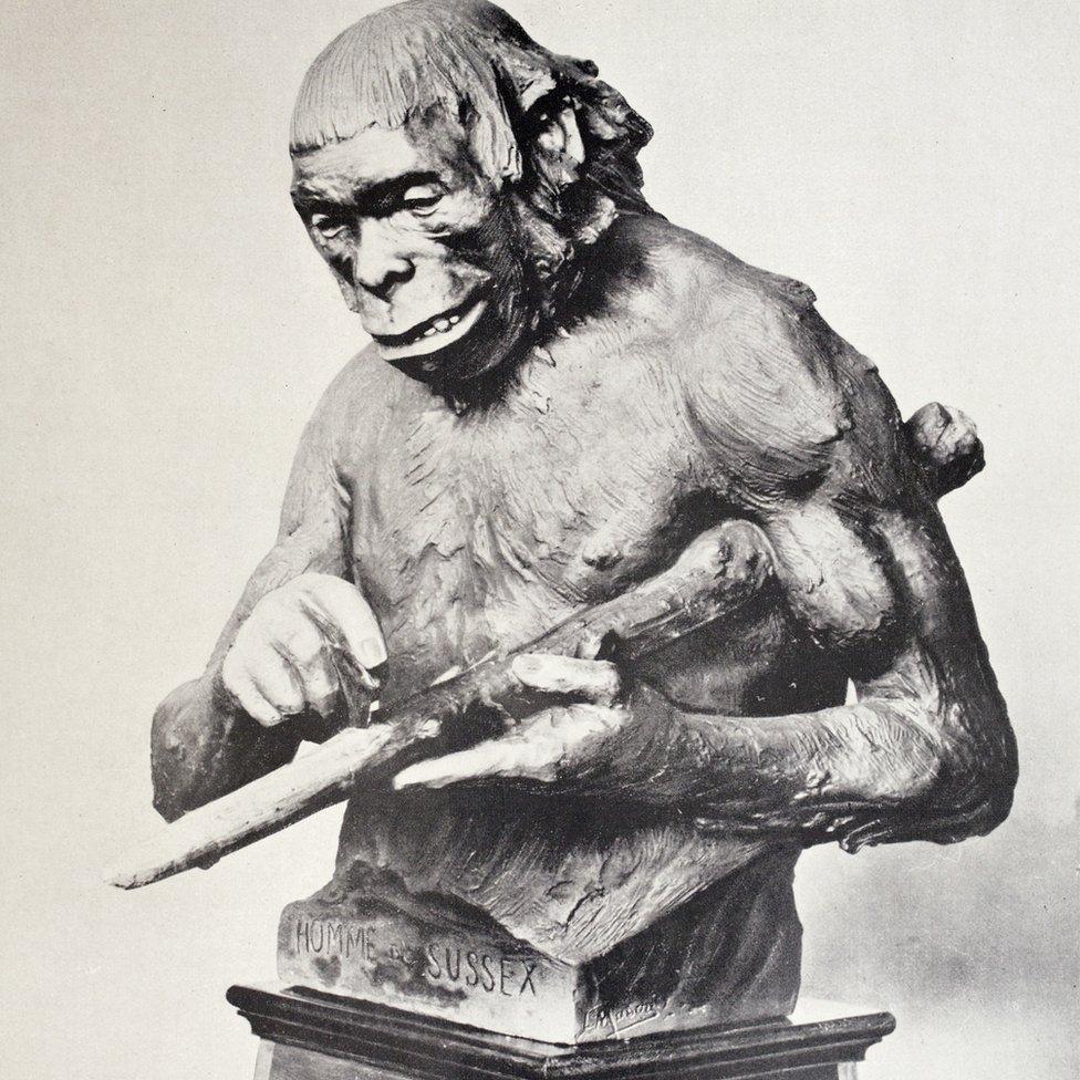 Piltdown review points decisive finger at forger Dawson - BBC News